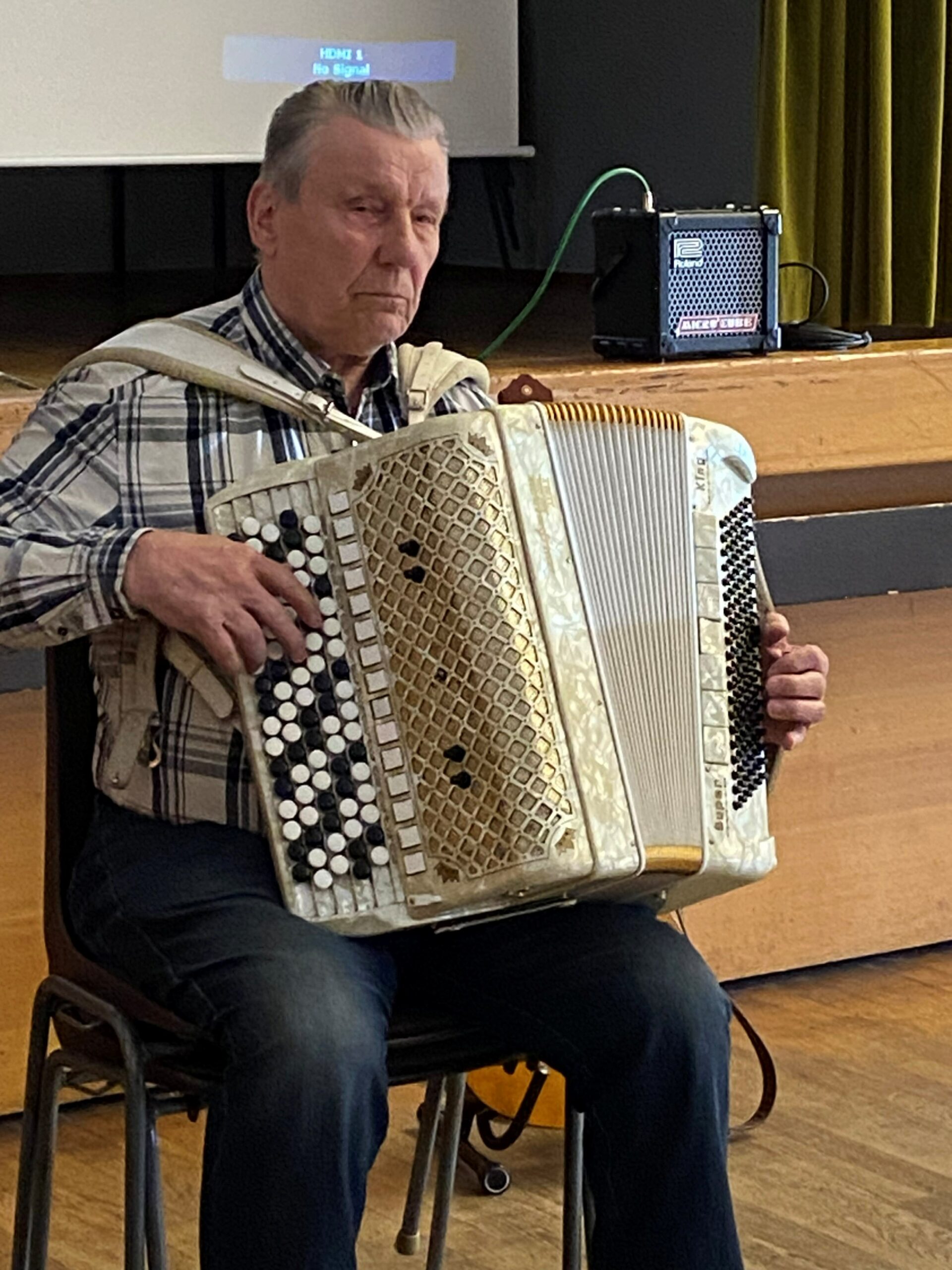 13.5.2025 lintujen tunnistamista ja laulua - Vaasan Eläkeläiset ry